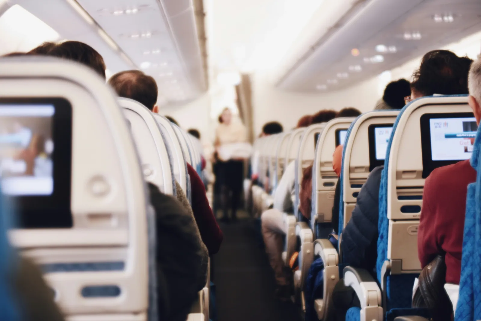 Passenger Attempts to Open Door Mid-Flight on Frontier Airlines ...